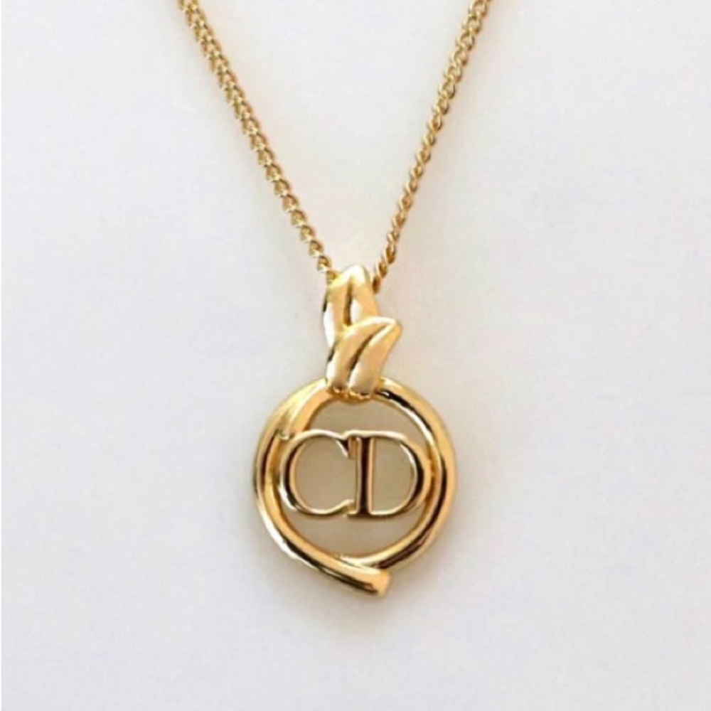 Gorgeous Vintage Authentic Christian Dior Apple Penda… - Gem